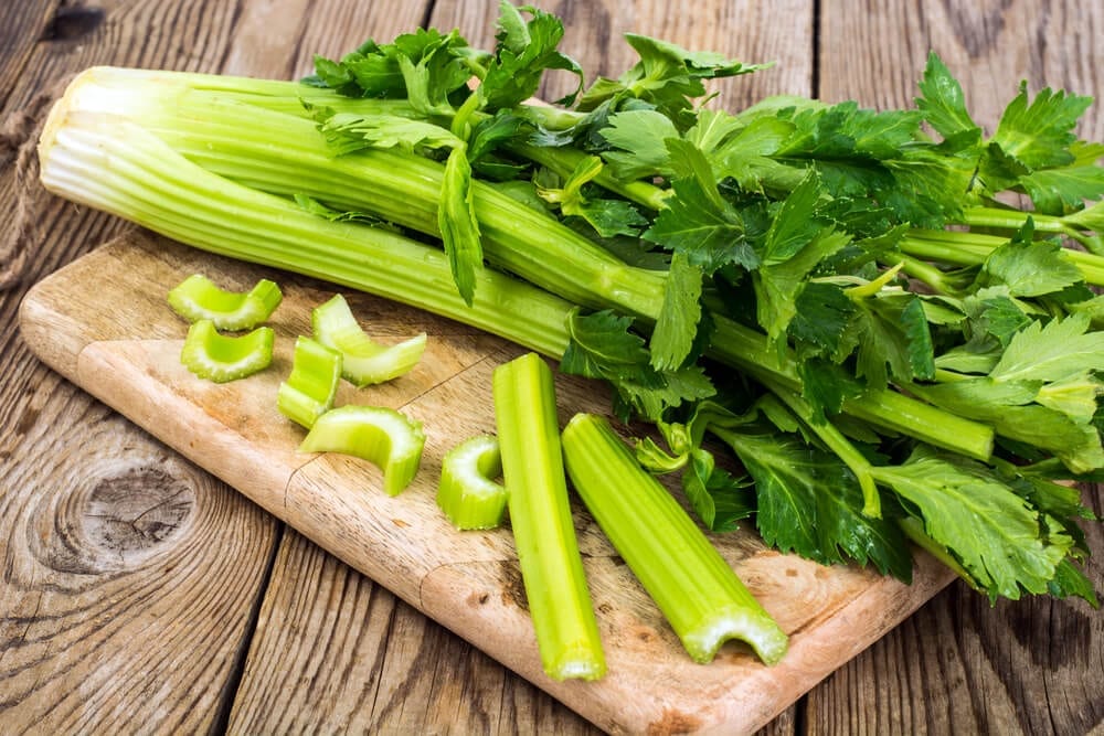 80 Healthy Crunchy Snacks Made From Fresh Ingredients
